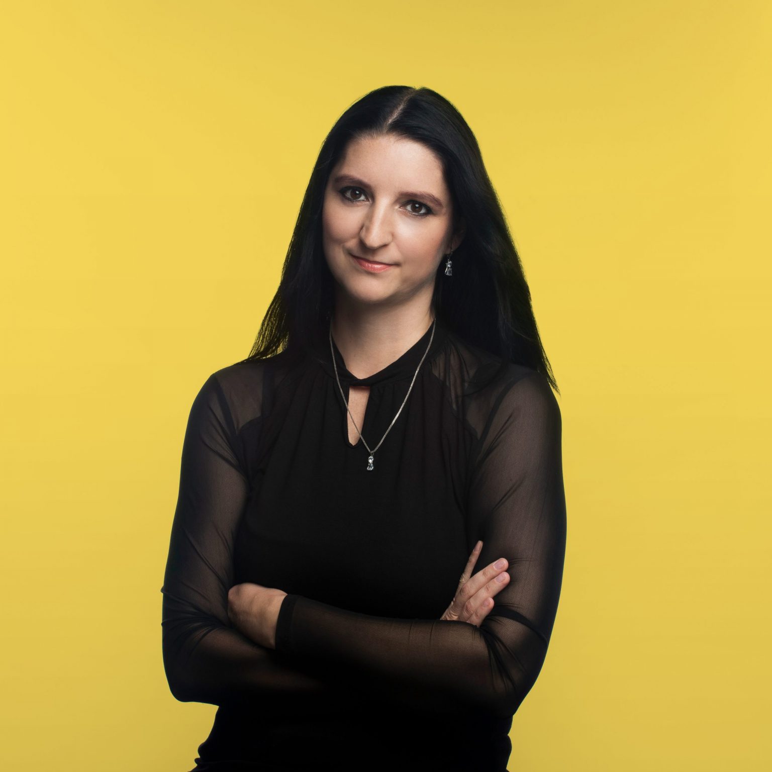 Rólunk - Pazirik Kft.